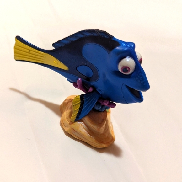 Disney | Toys | Dory Action Figure Toy Finding Nemo Walt Disney ...